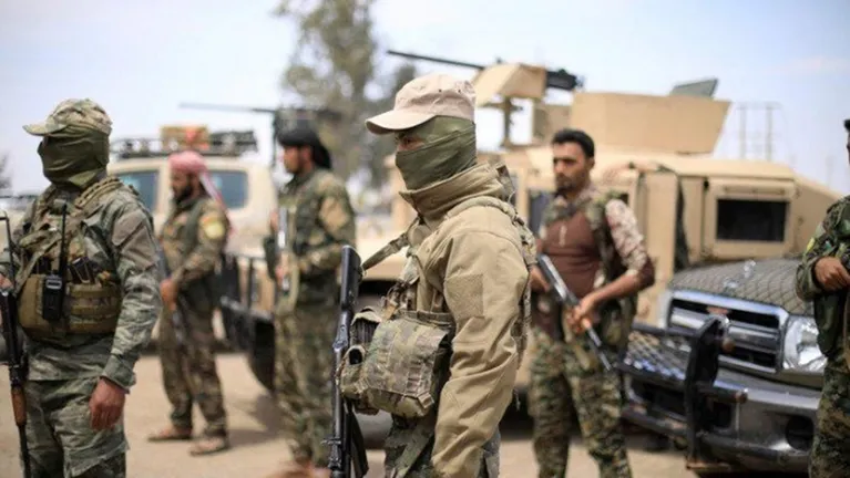 “قوات سورية الديمقراطية” تختار المواجهة وتدعو لحمل السلاح بعين العرب ...